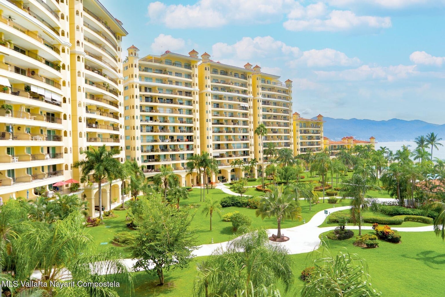 Tropicasa Realty - Bay View Grand C-403